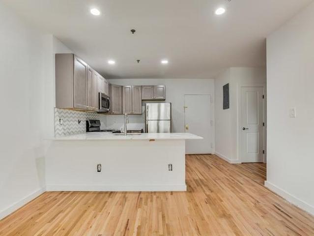 204 Grand St #4F Hoboken, NJ 07030