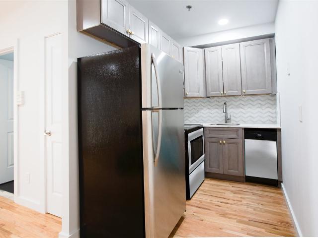 204 Grand St # 6C