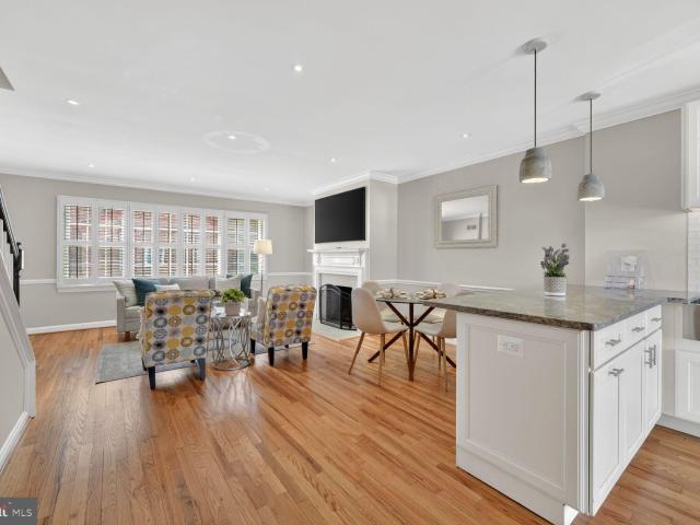 204 Green St, Alexandria, VA 22314 | MLS #VAAX2058 | Compass