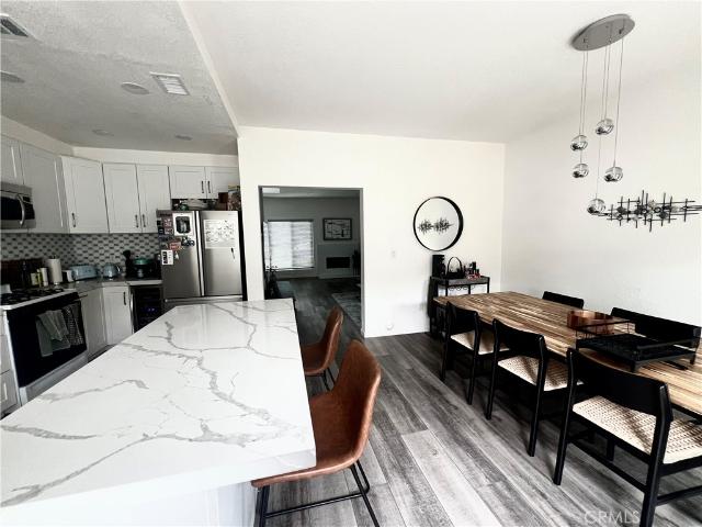 204 Greenmoor