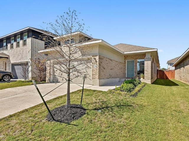 204 Grey Slate Ave, Marble Falls, TX 78654 | MLS #1273 | Compass