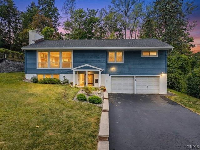 204 Demong Dr, Syracuse, NY 13214