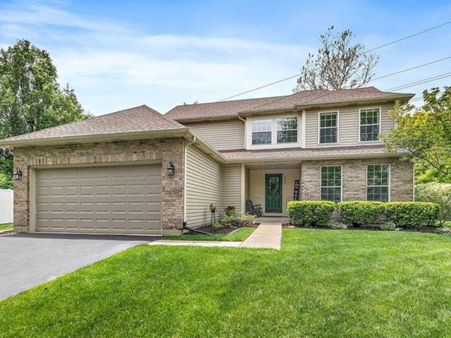 204 Dickens Trl, Elgin, IL 60120