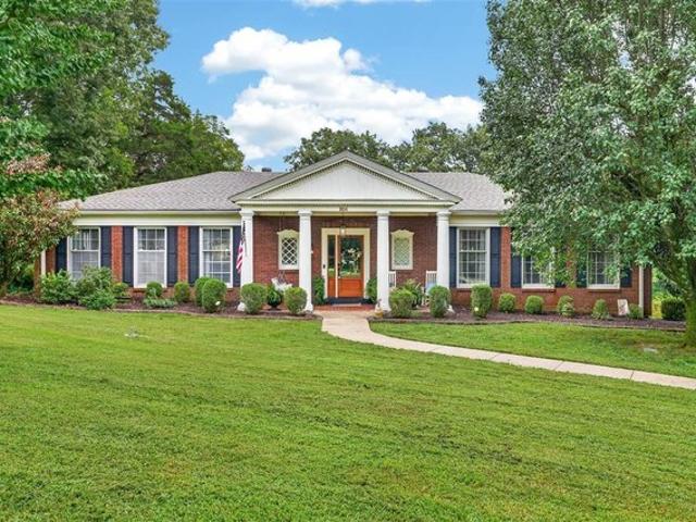 204 E 10th St, Russellville, KY 42276