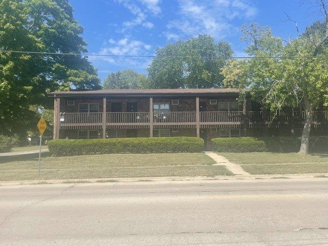 204 E Center St, Monticello, IL 61856
