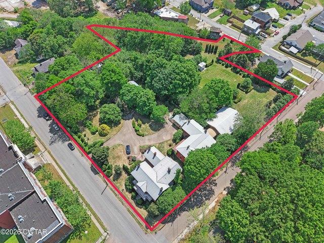 204 E Deaderick St, Jackson, TN 38301