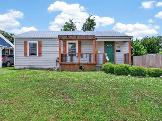 204 E Fairchild Dr, Midwest City, OK 73110