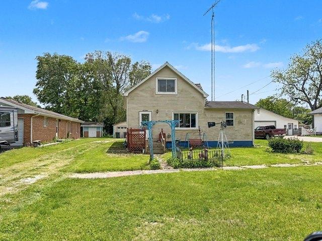 204 E Lake St, Ashkum, IL 60911