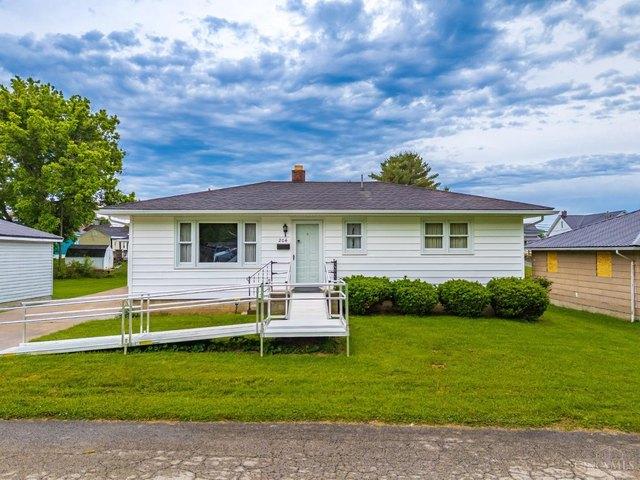 204 E Ninth St, Manchester, OH 45144