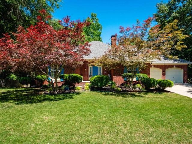 204 Fair Oaks Dr, Bryant, AR 72022