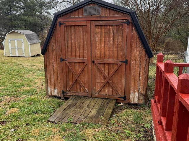 204 Fentress Blvd