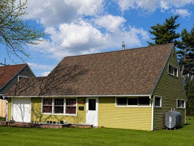 204 Kenwood Dr S, Levittown, PA 19055