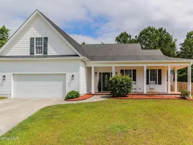 204 Kimberly Court, Newport, NC 28570