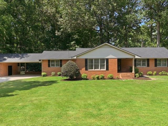 204 Hargrove Dr, Robersonville, NC 27871