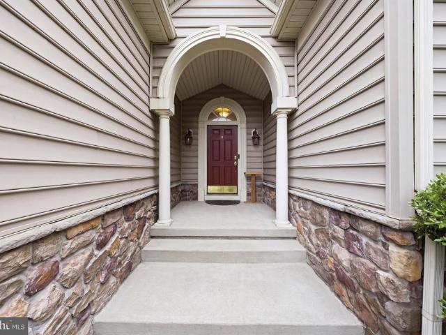 204 Hearthstone Drive