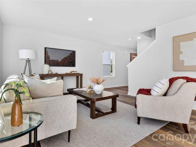 204 Hyder Ridge Road