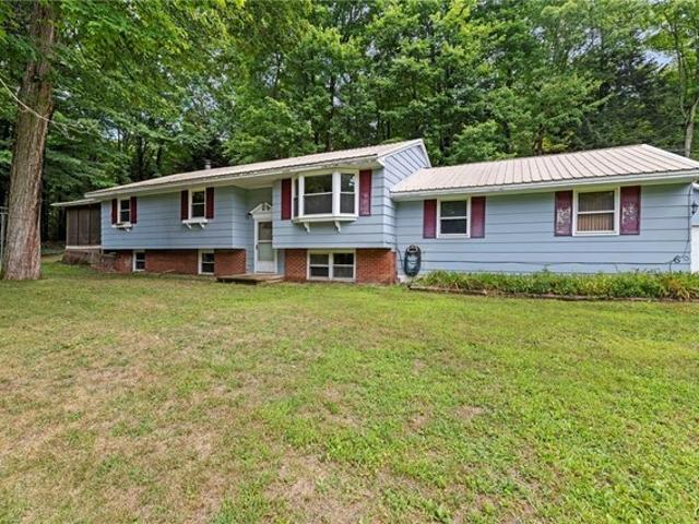 204 Johnson Rd, Parish, NY 13131
