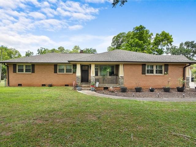 204 Juniper Ave, Anderson, SC 29625