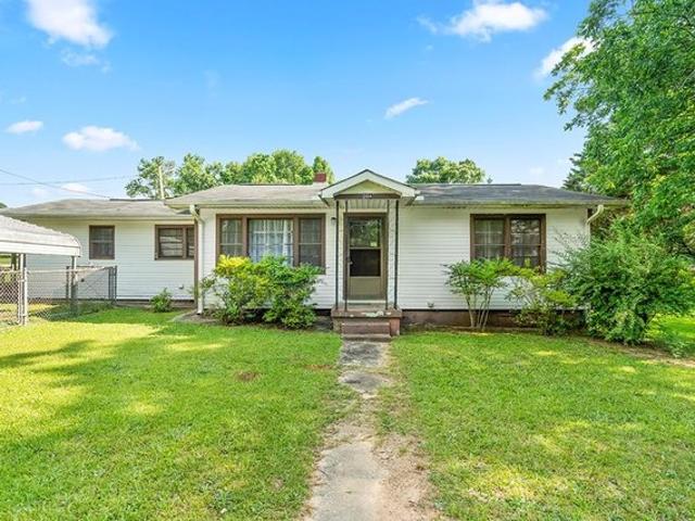 204 Oakland Ave, Abbeville, SC 29620