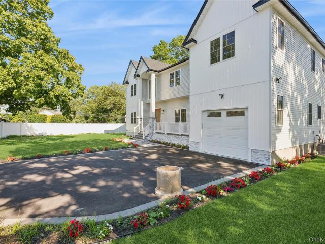 204 Old Country Road