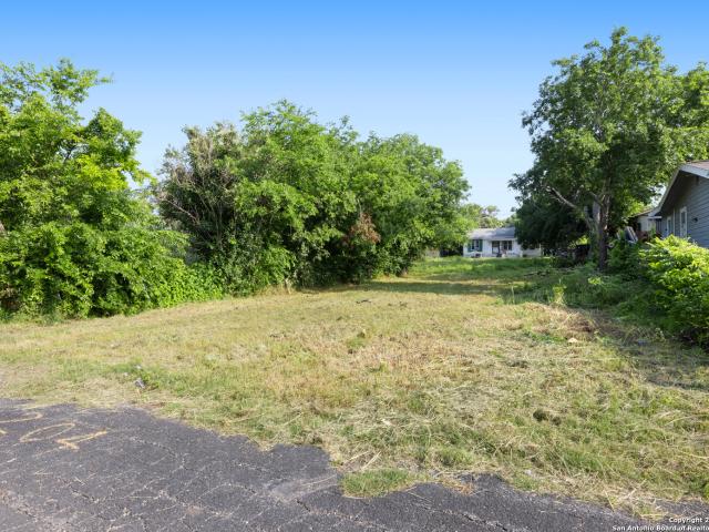 204 Orphan, San Antonio, TX 78202 | MLS #1774