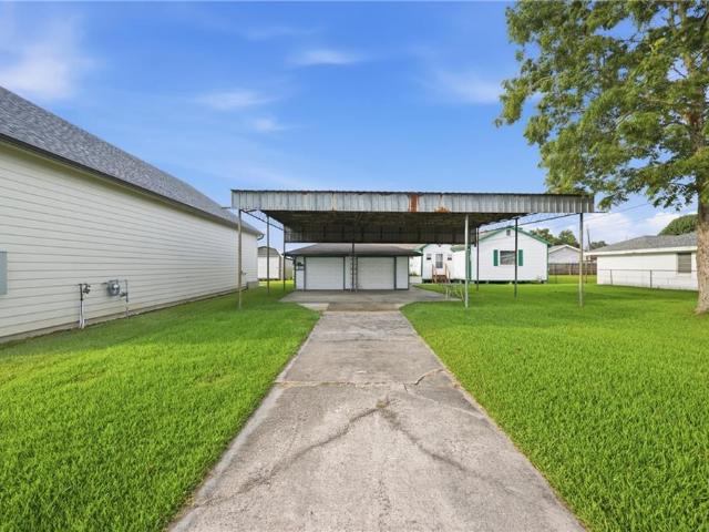 204 Overseas Avenue