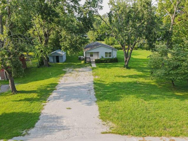 204 Locust St, Manchester, TN 37355