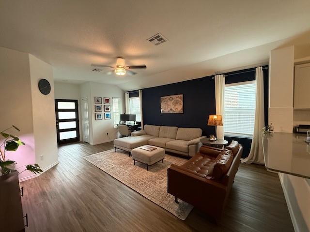 204 Longbridge Dr