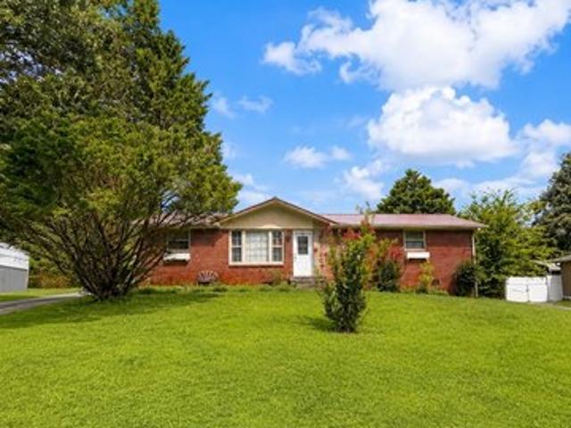 204 Lakeshore Dr, McMinnville, TN 37110