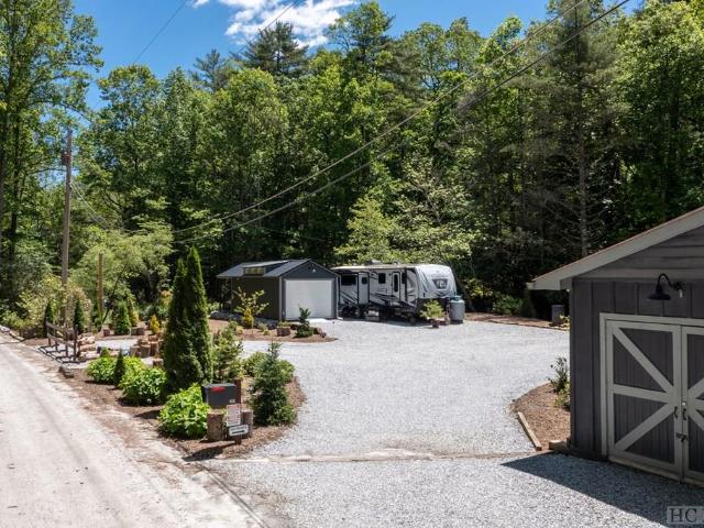 204 Lance Road
