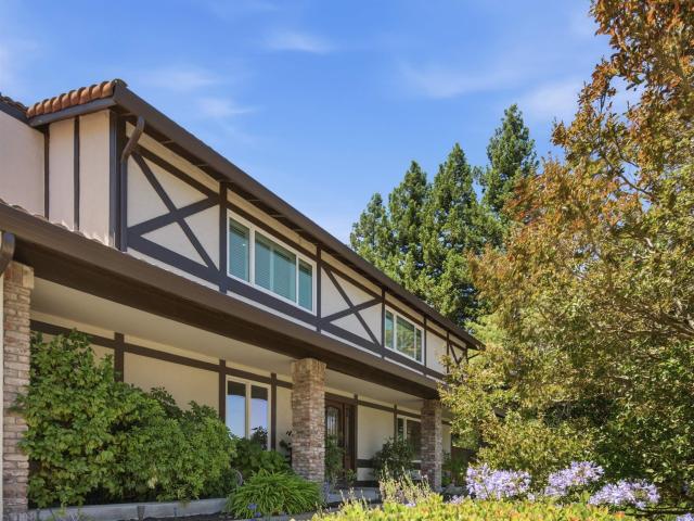 204 Lasso Cir