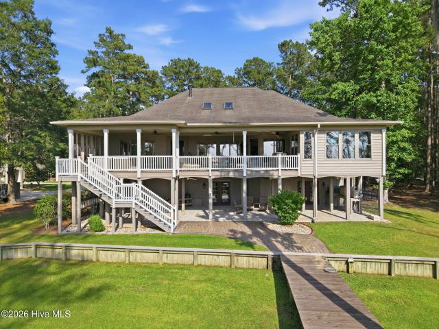 204 Live Oak Lane