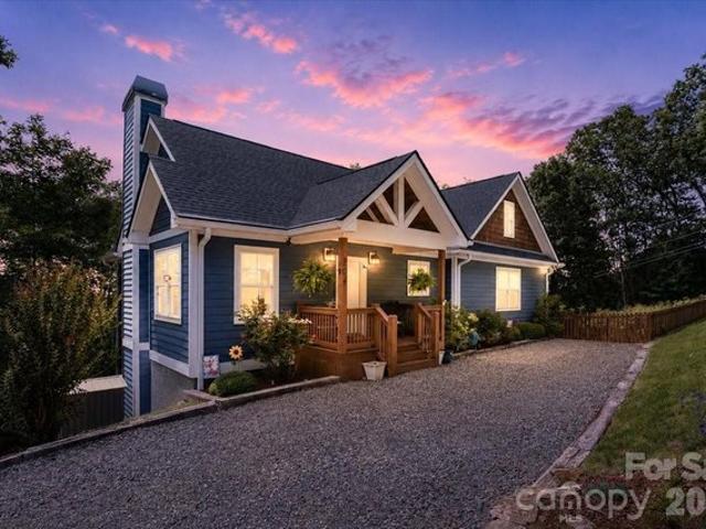 204 Mostert Dr, Asheville, NC 28804
