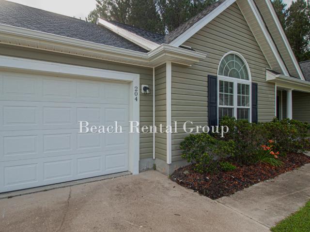204 MacArthur Dr