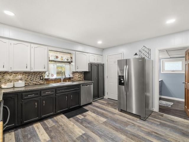 204 Maple St, De Soto, IA 50069