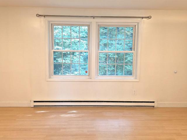 204 Mechanic Street # 11