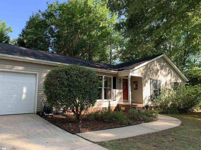 204 Mill Estate Rd, Taylors, SC 29687