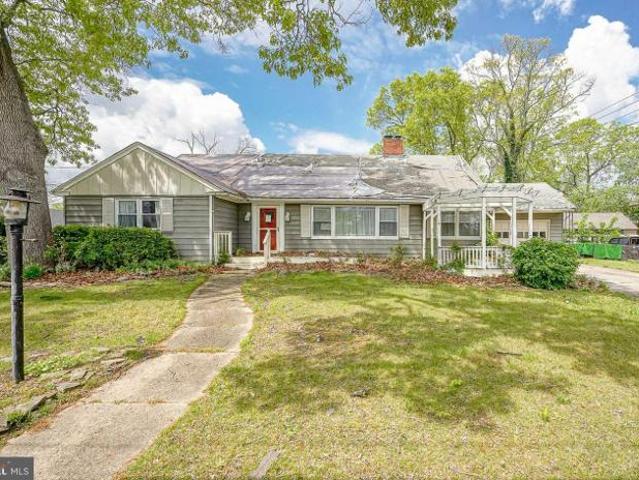 204 N 12th St, Millville, NJ 08332
