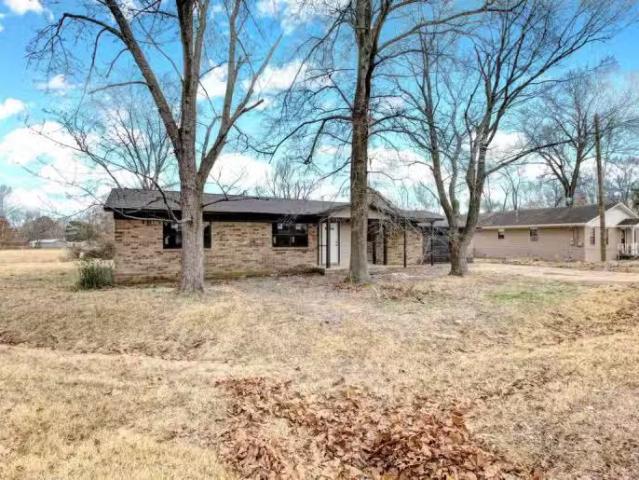 204 N APPLE ST, BEEBE, AR 72012