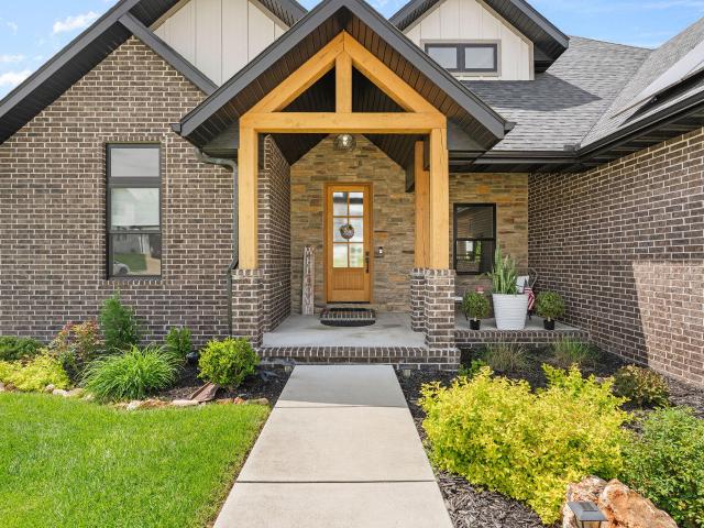 204 N Blarney Court