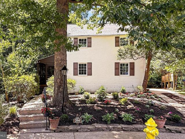 204 N Evergreen Street