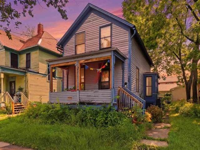 204 N Gilbert St, Iowa City, IA 52245