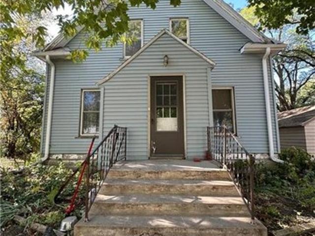 204 N Main St, Hendricks, MN 56136