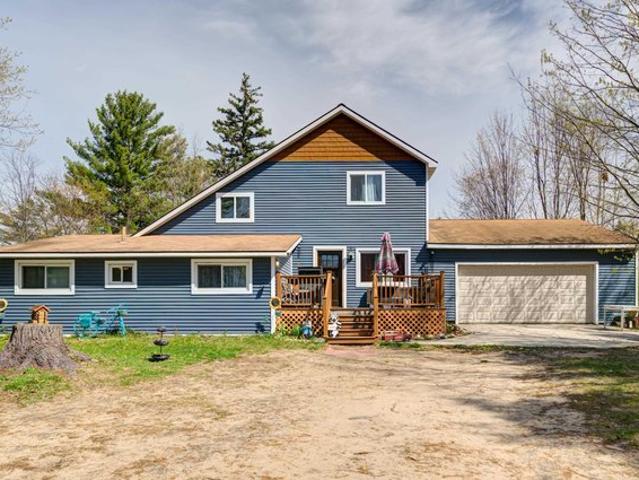 204 N Orange St, Kalkaska, MI 49646