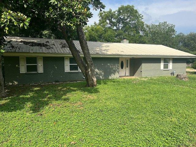 204 N Rockdale St, Lexington, TX 78947