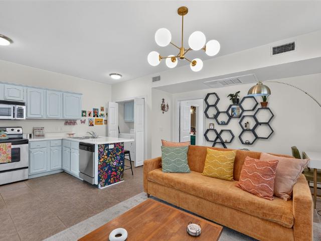 204 N Shipley Alley 103