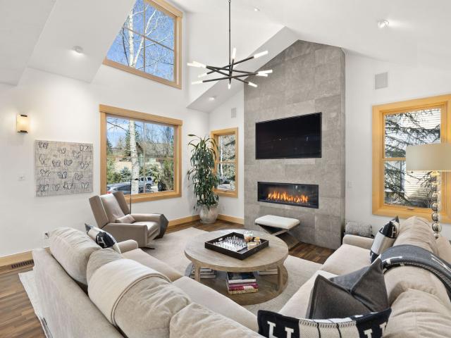 204 North Monarch Street, Aspen, US, CO