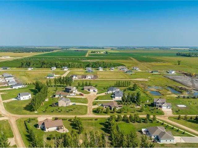 204 Neuman Blvd N, Colfax, ND 58018