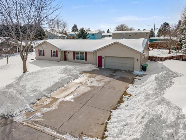 204 S 7th Ave, Saint Nazianz, WI 54232