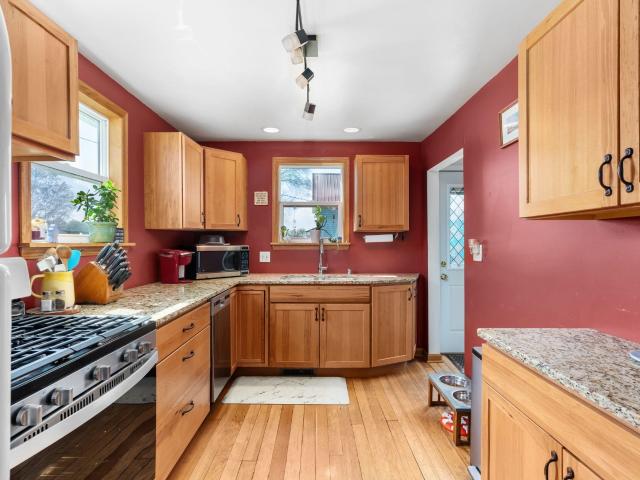 204 S 1st Street